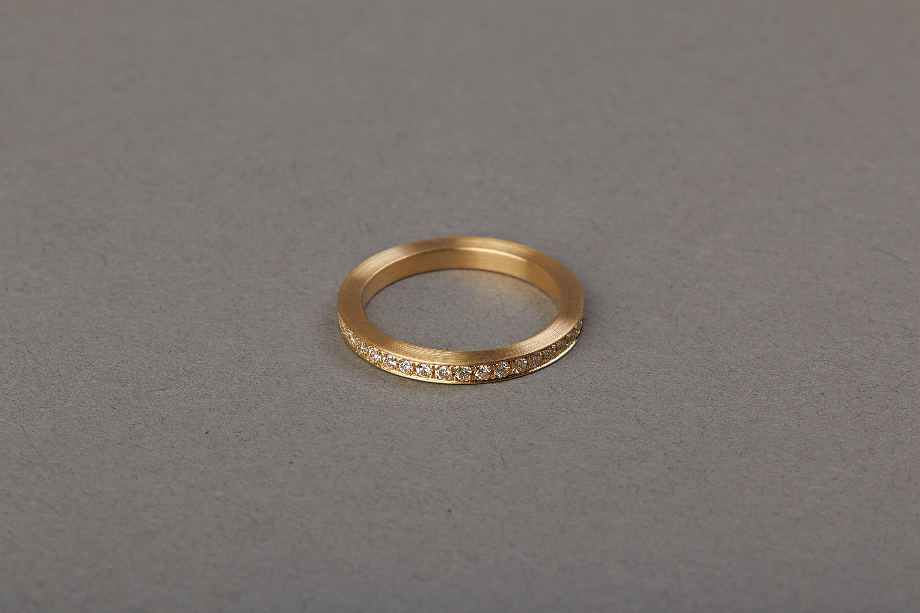 Full Eternity Ring 01 Outside: Square – E.R. Butler & Co.