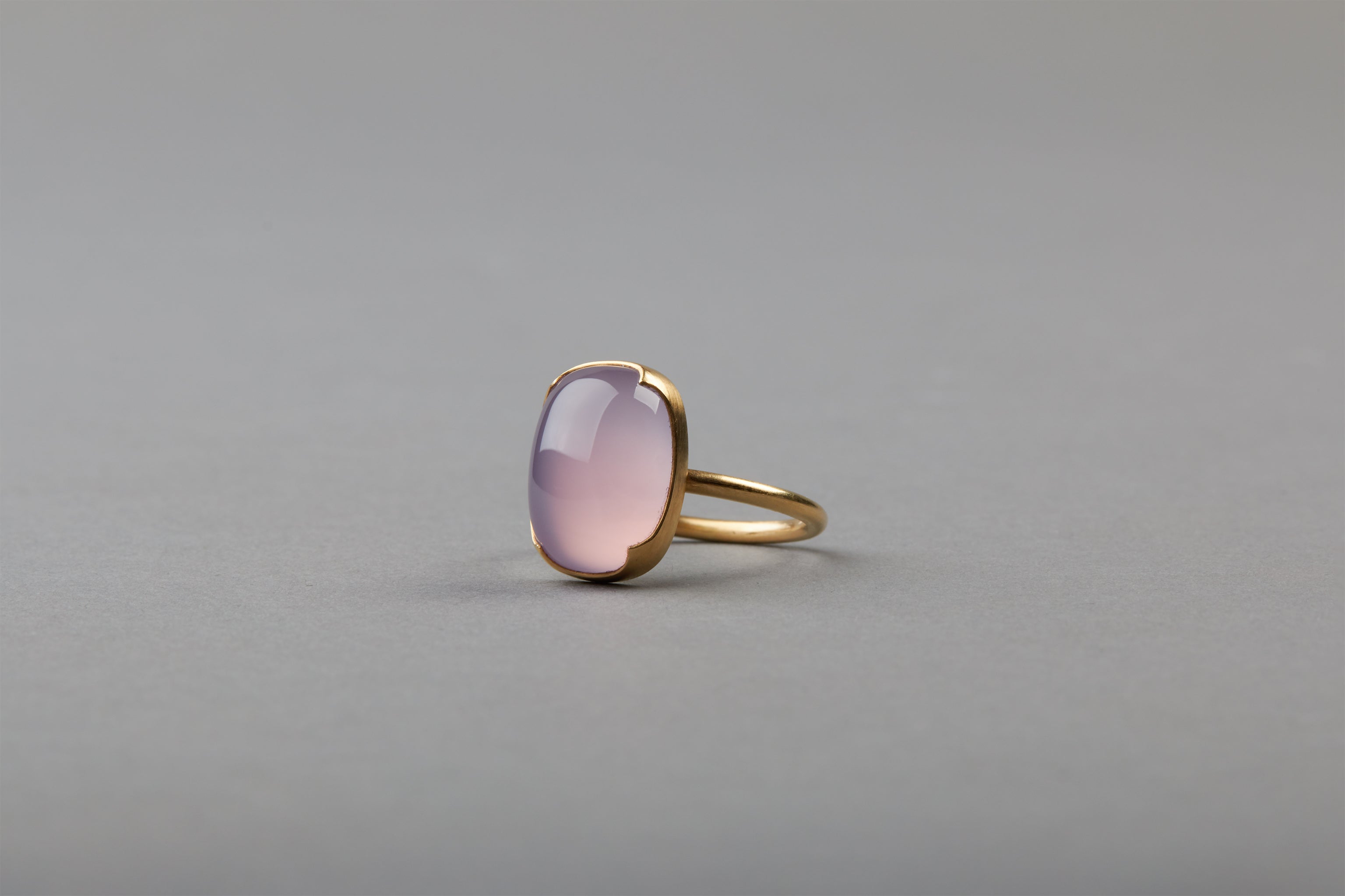 Cushion Holly Blue Agate Ring: Four Scallop Setting – E.R. Butler & Co.