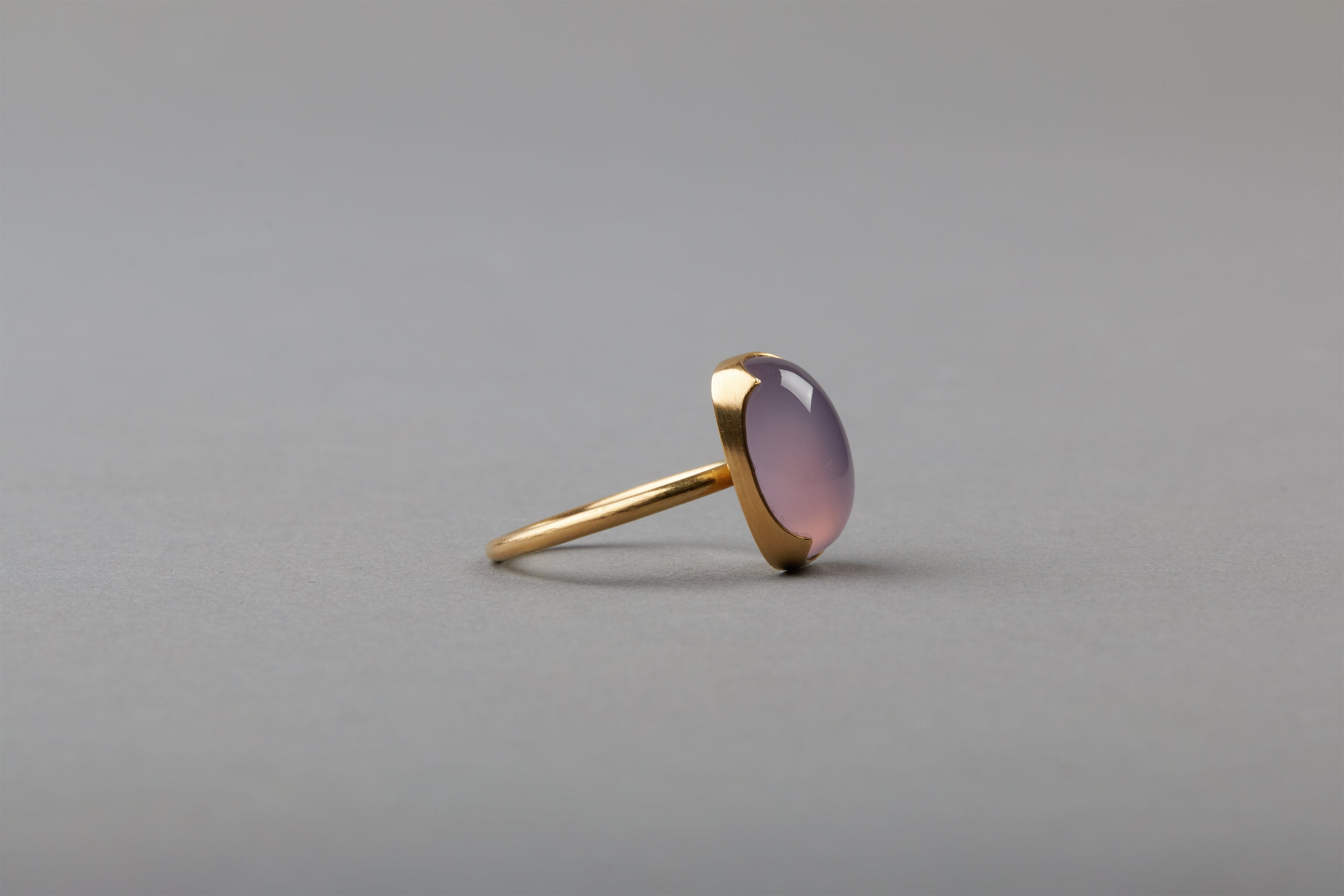 Cushion Holly Blue Agate Ring: Four Scallop Setting – E.R. Butler & Co.